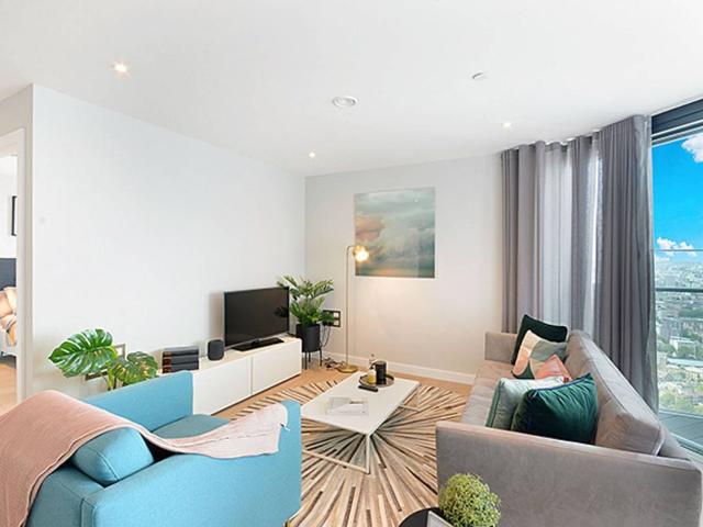 Churchyard Row, Elephant And Castle, London SE11, 1 bed flat to rent, £2,815 pcm | PrimeLocation