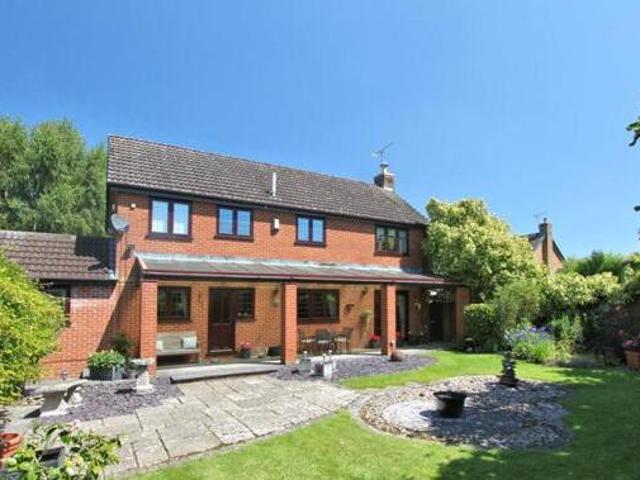 Church Cottage, Stone, 5 Bedroom Detached