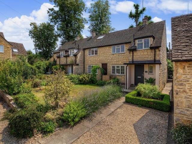Church Close, Charlbury 2 bed cottage to rent £1,950 pcm £450 pw