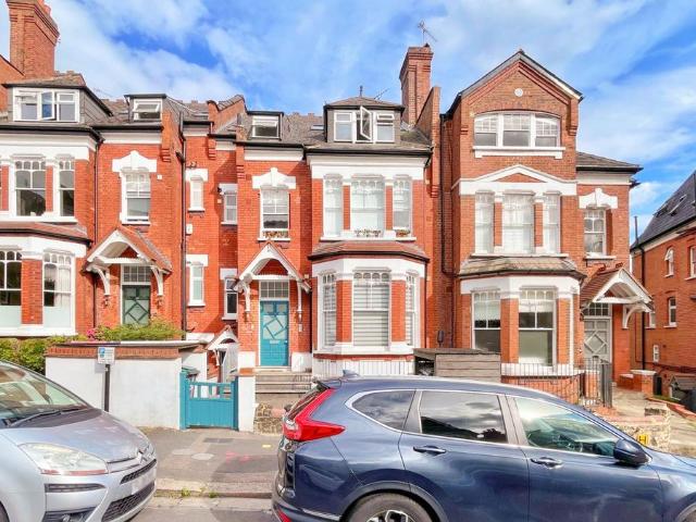 Church Crescent, Muswell Hill N10, 1 bed flat to rent, £1,650 pcm | PrimeLocation