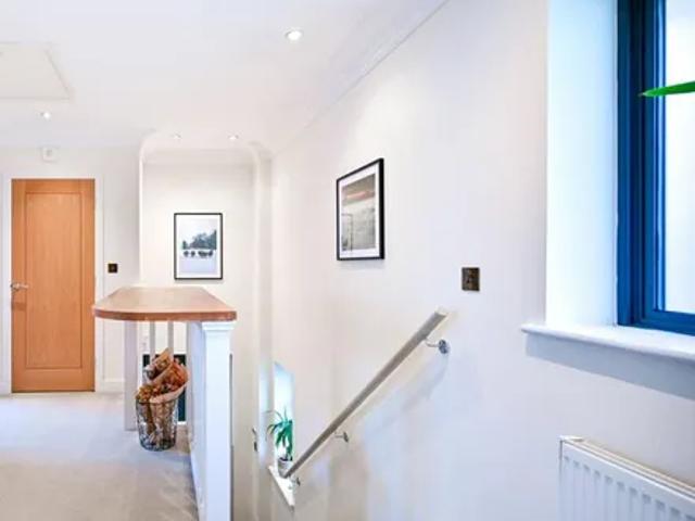 Church Grove, London, KT1 4AR, United Kingdom | 1 bed apartment for rent #132861649 | Rentberry