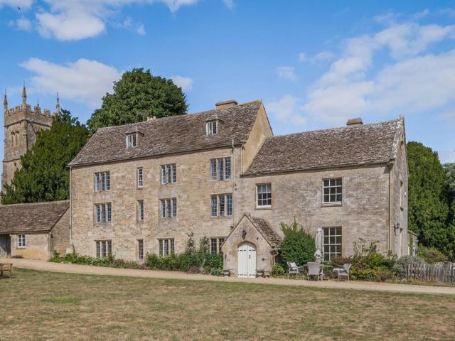 Church Farmhouse, Coates, Cirencester 8 bed detached house to rent £8,500 pcm £1,962 pw