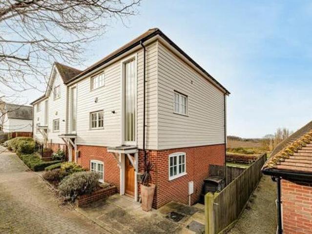 Church Hill, Hernhill, 4 Bedroom End