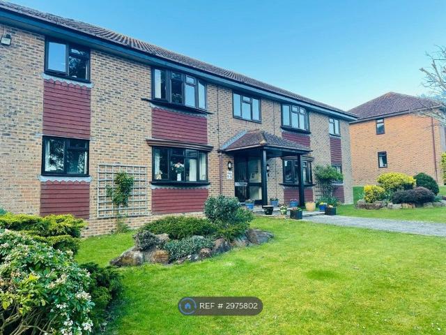 Church Hill Place, Bexhill On Sea TN39, 2 bed flat to rent, £1,200 pcm | PrimeLocation