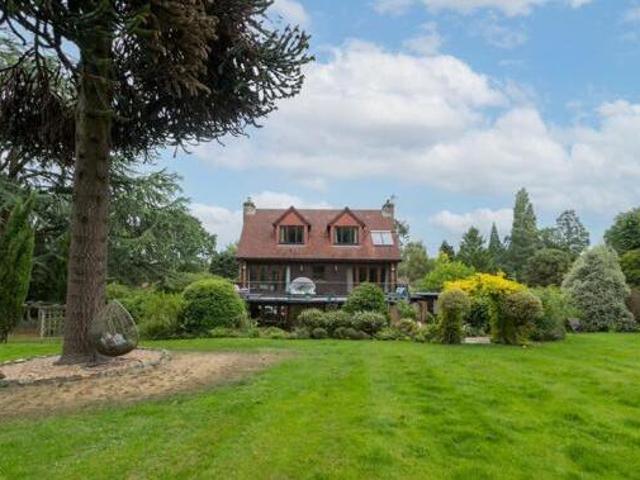 Church Lane, Worplesdon, 7 Bedroom Detached