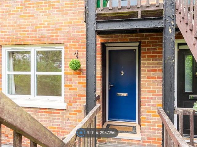 Church Lane, Hatfield AL9, Studio to rent, £1,100 pcm | PrimeLocation