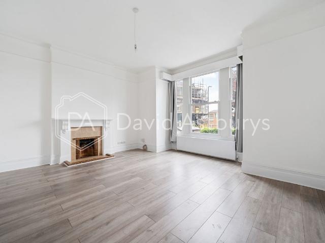 Church Lane, Hornsey, London N8, 1 bed flat to rent, £1,850 pcm | PrimeLocation