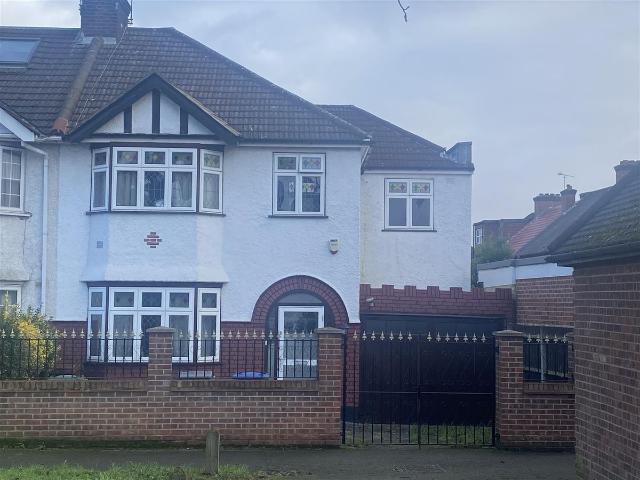 Church Lane, London NW9, Room to rent, £480 pcm | PrimeLocation