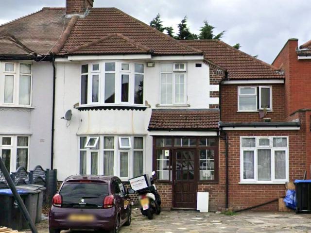 Church Lane, London NW9, Room to rent, £850 pcm | PrimeLocation