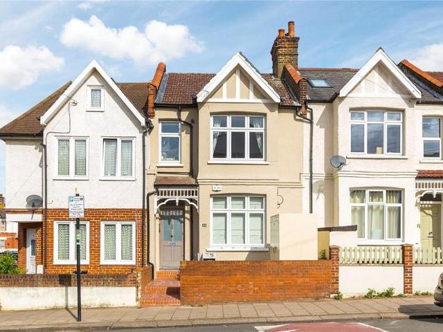 Church Lane, London SW17 2 bed maisonette to rent £2,200 pcm £508 pw