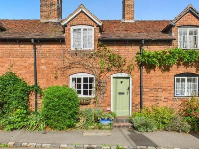 Church Lane, Stoneleigh, 2 Bedroom Terraced