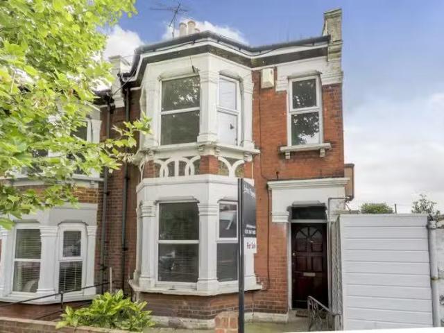 Church Manorway, Abbey Wood 3 bed end of terrace house for sal.