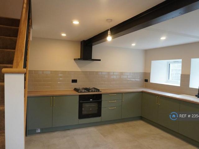 Church St, Chorley, PR7 2 bed terraced house to rent £1,190 pcm £275 pw