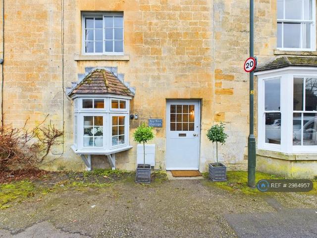 Church St, Moreton In Marsh, GL56 3 bed terraced house to rent £3,500 pcm £808 pw