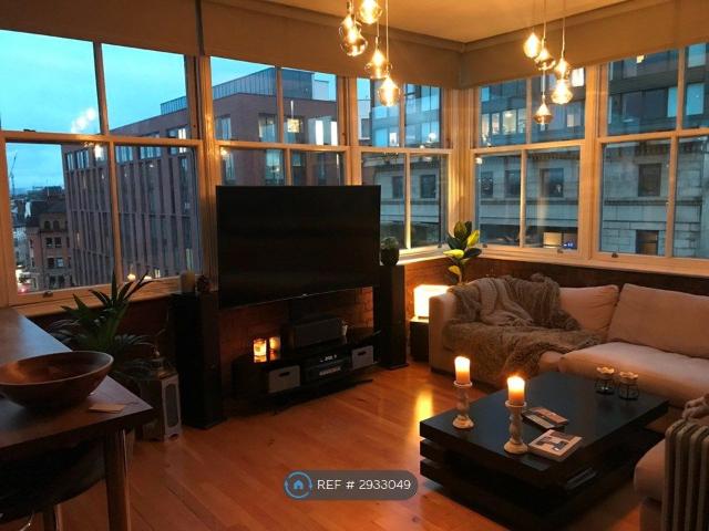 Church Street, Manchester M4, 2 bed flat to rent, £1,800 pcm | PrimeLocation