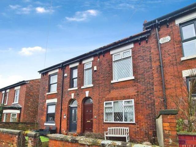 Church Street, Marple, 2 Bedroom Terraced