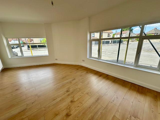 Church Street, Bentley, Doncaster DN5, 2 bed flat to rent, £700 pcm | PrimeLocation