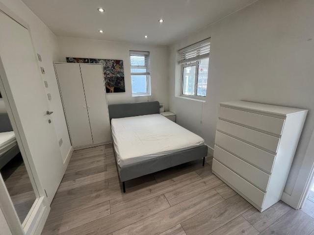 Church Street, Bocking CM7, Room to rent, £750 pcm | PrimeLocation