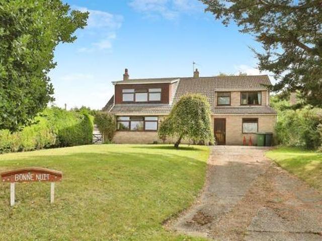 Church Street, Carbrooke, 4 Bedroom Detached
