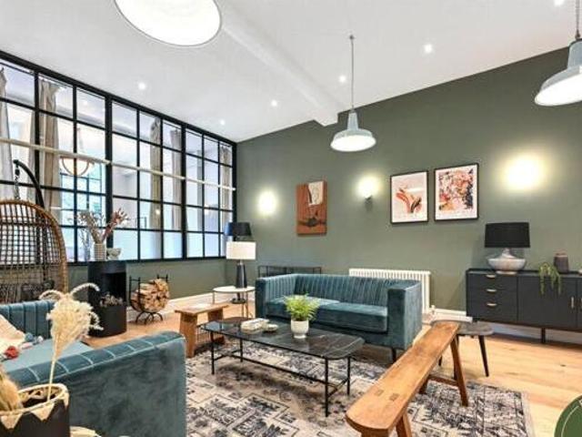Church Street, Chiswick, 2 Bedroom Apartment
