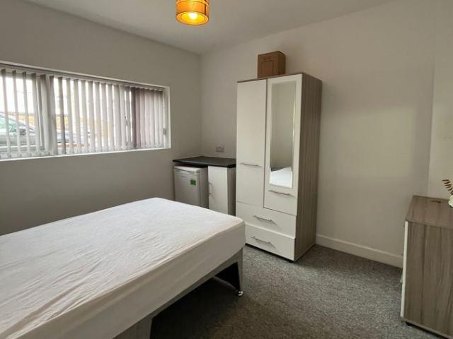 Church Street DY5, Room to rent, £525 pcm | PrimeLocation