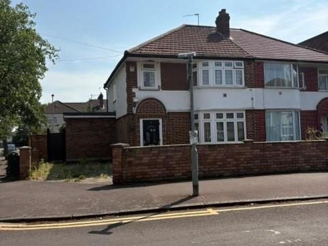 Church Street, Dagenham RM10, 3 bed end terrace house to rent, £2,200 pcm | PrimeLocation