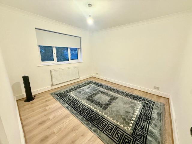 Church Street, Edmonton N9, Room to rent, £825 pcm | PrimeLocation