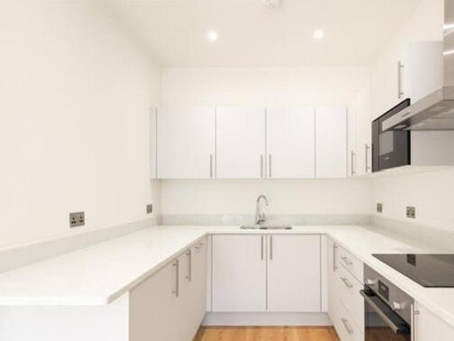 Church Street, Enfield, 2 Bedroom Apartment
