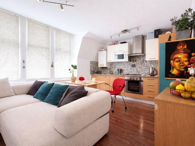 Church Street, Enfield EN2, 1 bed flat to rent, £1,499 pcm | PrimeLocation