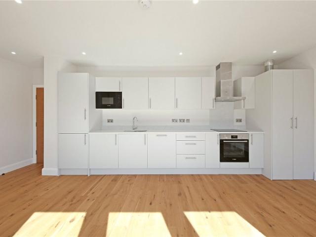Church Street, Enfield EN2, 2 bed flat to rent, £1,900 pcm | PrimeLocation