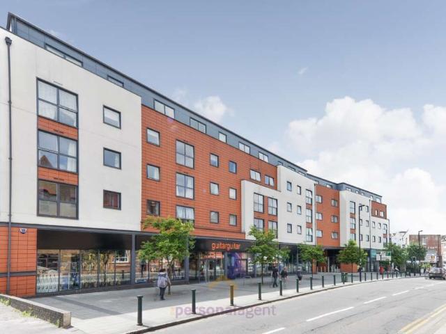 Church Street, Epsom KT17, 2 bed flat to rent, £1,750 pcm | PrimeLocation