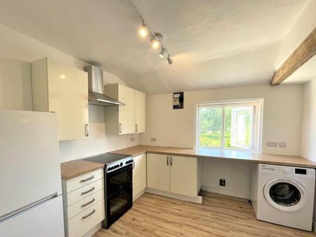Church Street, Hampstead Norreys, 2 Bedroom Apartment