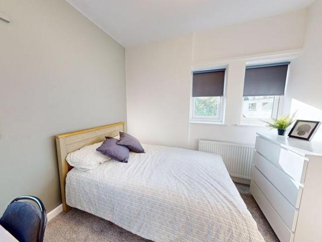Church Street, Lenton, NG7 6 bed semi detached house to rent £3,050 pcm £704 pw