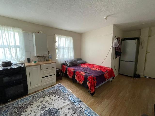 Church Street, London N9, 1 bed flat to rent, £1,150 pcm | PrimeLocation