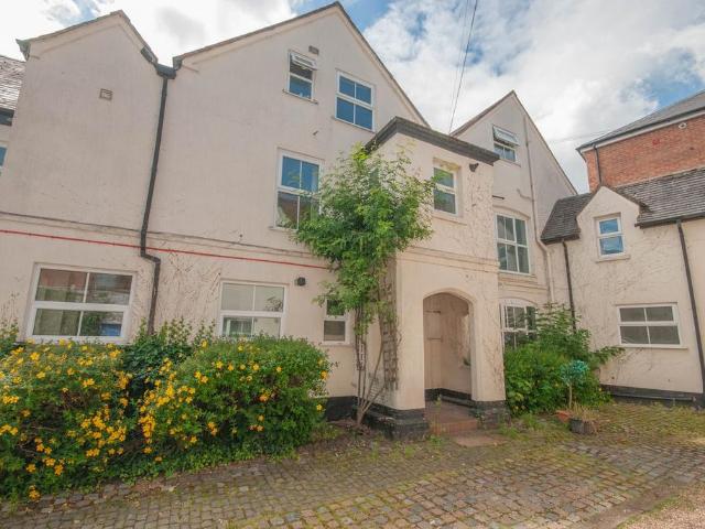 Church Street, Rugby, CV21 2 bed apartment to rent £1,075 pcm £248 pw