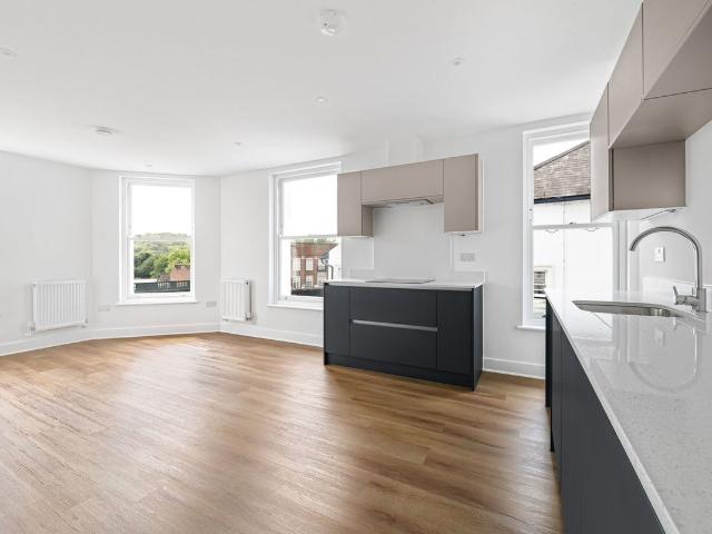 Church Street, Reigate RH2, 2 bed flat to rent, £1,850 pcm | PrimeLocation