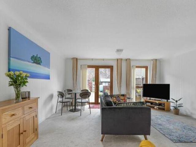 Church Street, Staines upon thames, 3 Bedroom Terraced