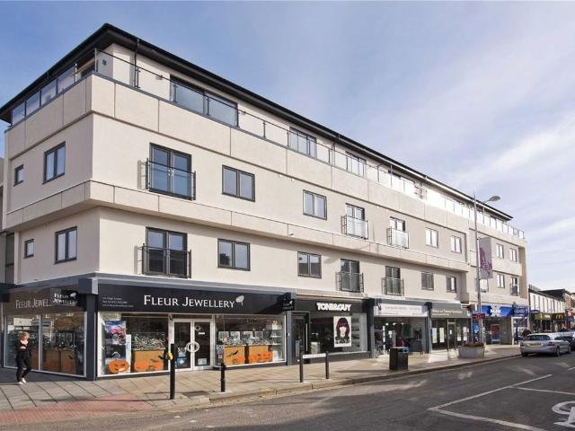 Church Street, Surrey KT12, 1 bed flat to rent, £1,345 pcm | PrimeLocation