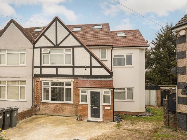Church Stretton Road, Hounslow TW3, Studio to rent, £1,050 pcm | PrimeLocation
