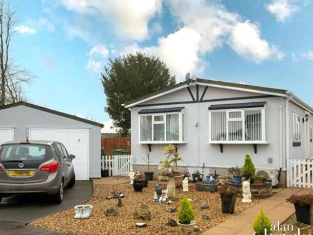 Church Park, Bradenstoke, 2 Bedroom Park