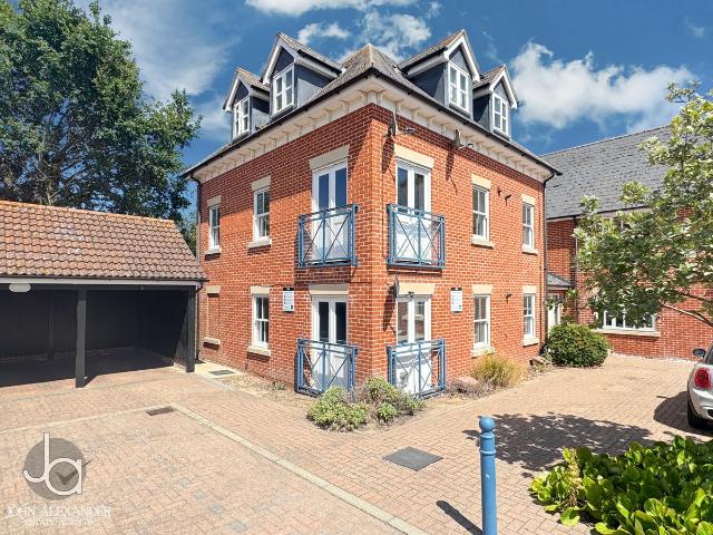 Church Road, Tiptree CO5, 2 bed flat to rent, £1,150 pcm | PrimeLocation