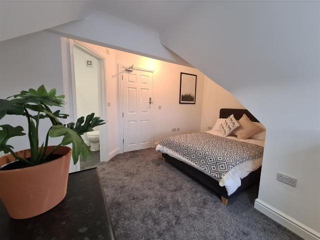 Church Road, Yardley, Birmingham B25, Room to rent, £625 pcm | PrimeLocation