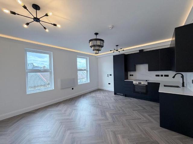 Church Road, Acton 1 bed flat to rent £1,950 pcm £450 pw