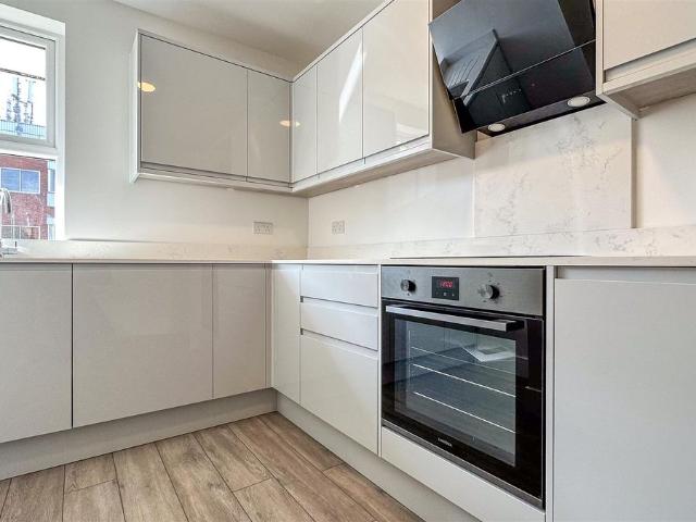 Church Road, Ashford TW15, Room to rent, £750 pcm | PrimeLocation