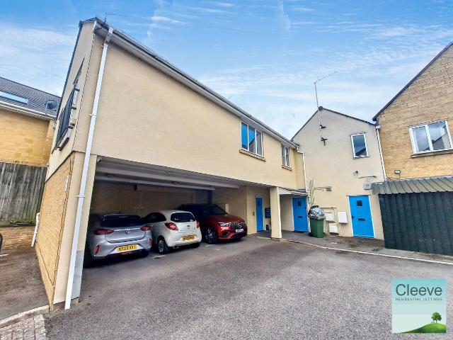 Church Road, Bishops Cleeve, Cheltenham GL52, 2 bed flat to rent, £1,000 pcm | PrimeLocation