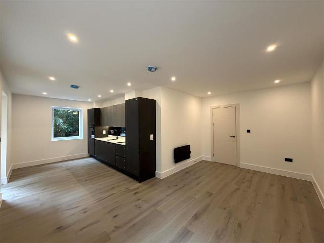 Church Road, Claygate, Esher KT10, 2 bed flat to rent, £2,200 pcm | PrimeLocation