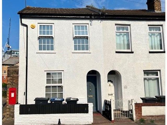 Church Road, Croydon CR0, 2 bed semi detached house to rent, £1,800 pcm | PrimeLocation