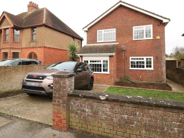 Church Road, Folkestone CT20, 4 bed detached house to rent, £1,900 pcm | PrimeLocation