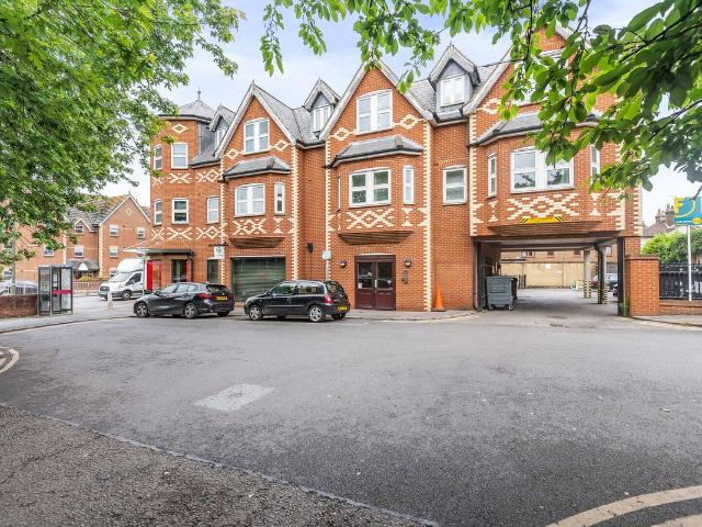 Church Road, Guildford GU1, 2 bed terraced house to rent, £1,750 pcm | PrimeLocation