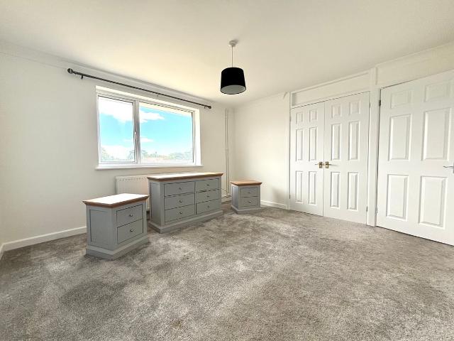 Church Road, Hayling Island PO11, 2 bed flat to rent, £1,150 pcm | PrimeLocation